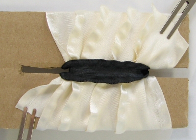How To Make Double Ruffle Ribbon Pinwheel Bows : Amy's Store LLC